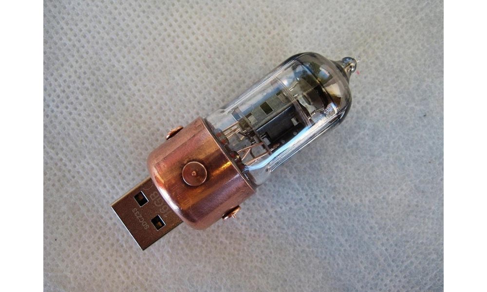 Vacuum Tube Flash Drive | KimJim Gift Ideas
